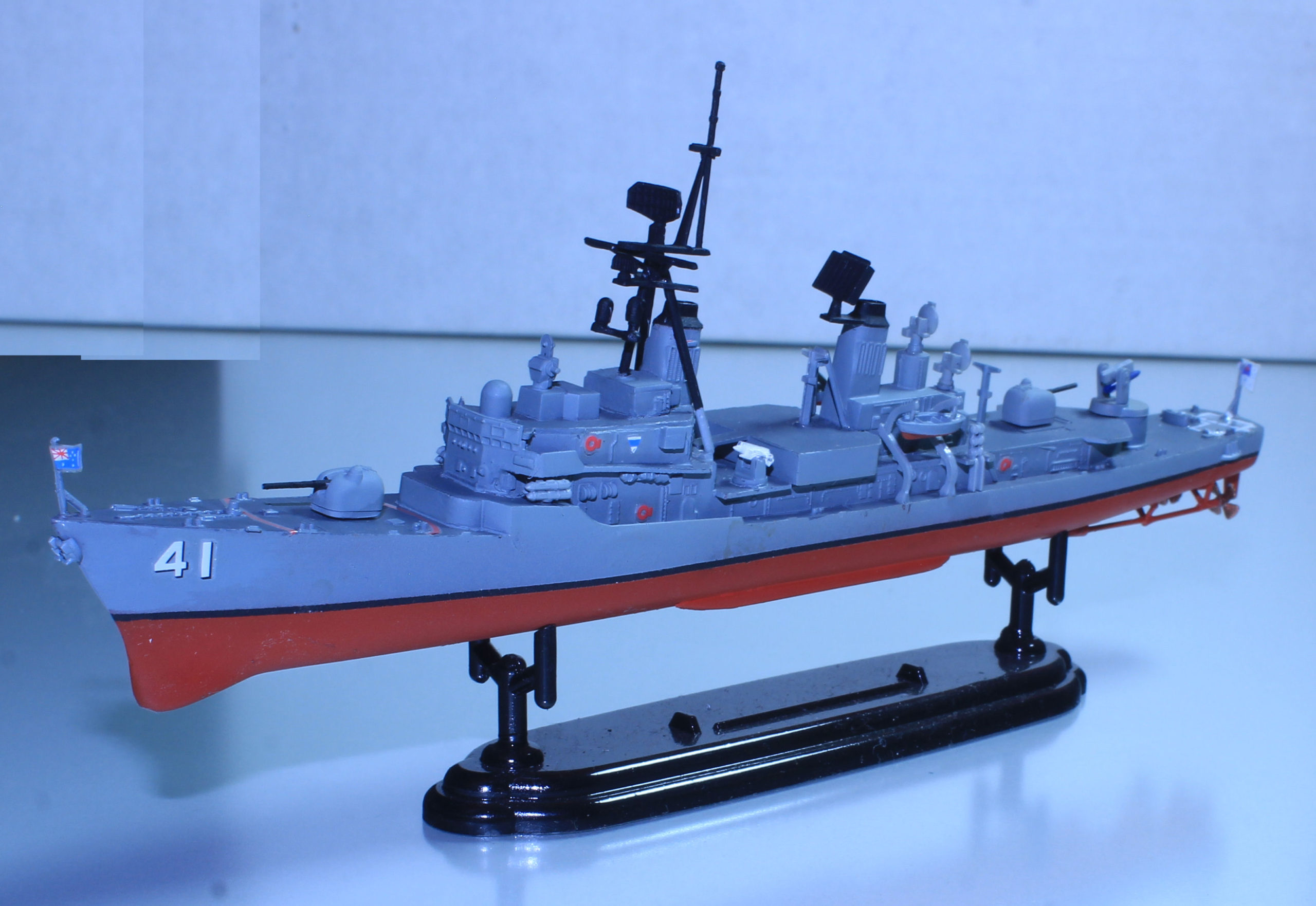 HMAS Brisbane (II) D 41 Scale Models - Destination's Journey