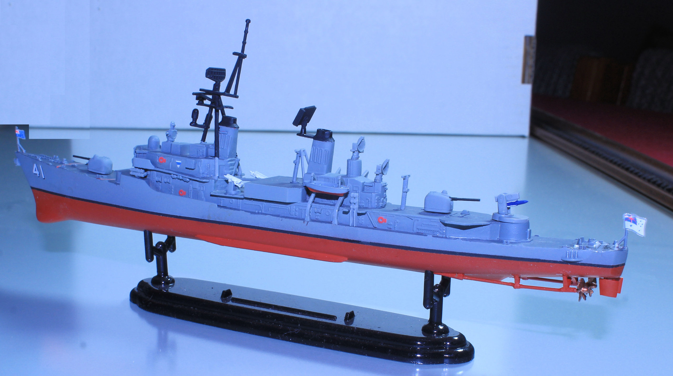 HMAS Brisbane (II) D 41 Scale Models - Destination's Journey