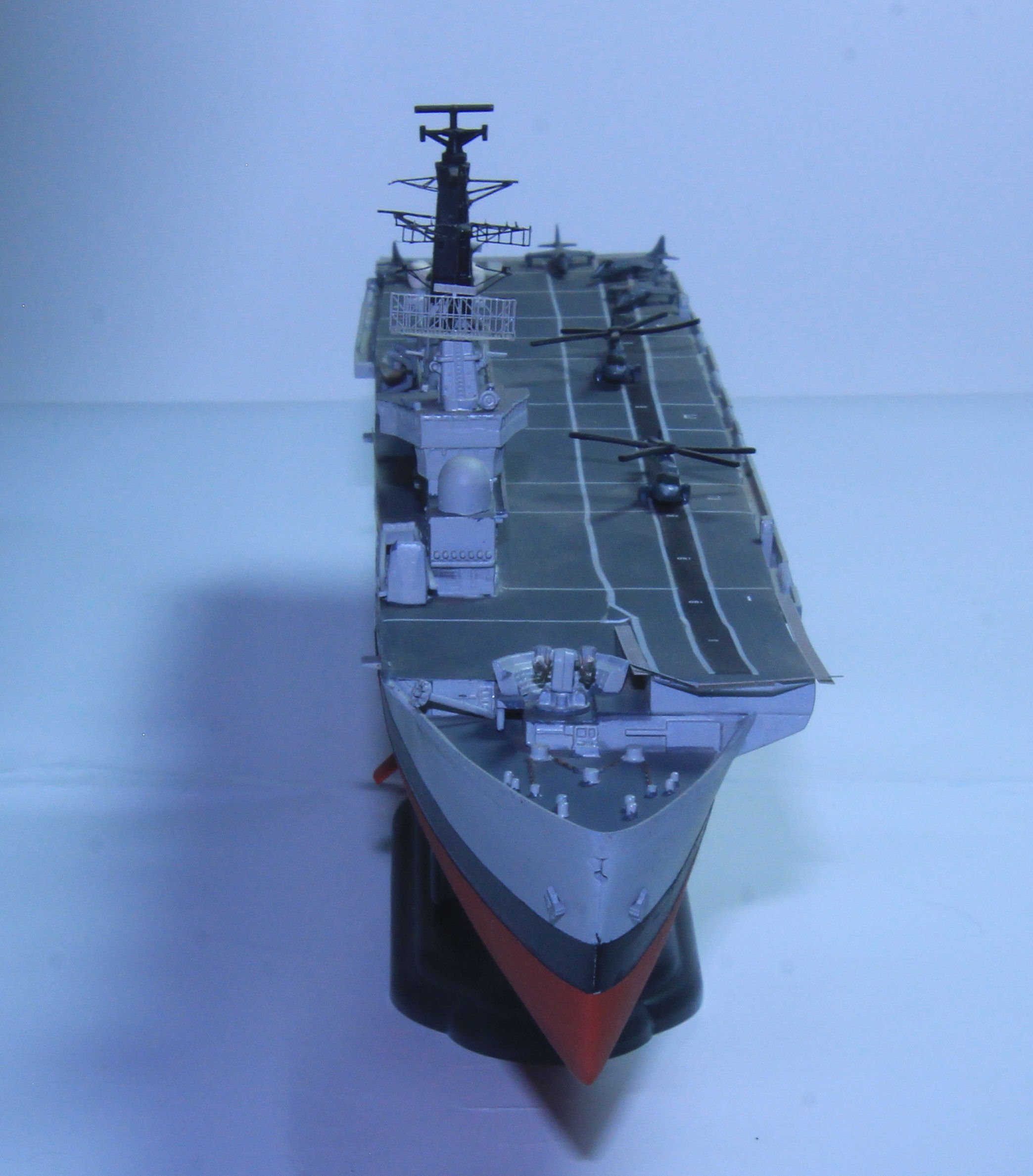 HMS Invincible (R05) Scale Models - Destination's Journey