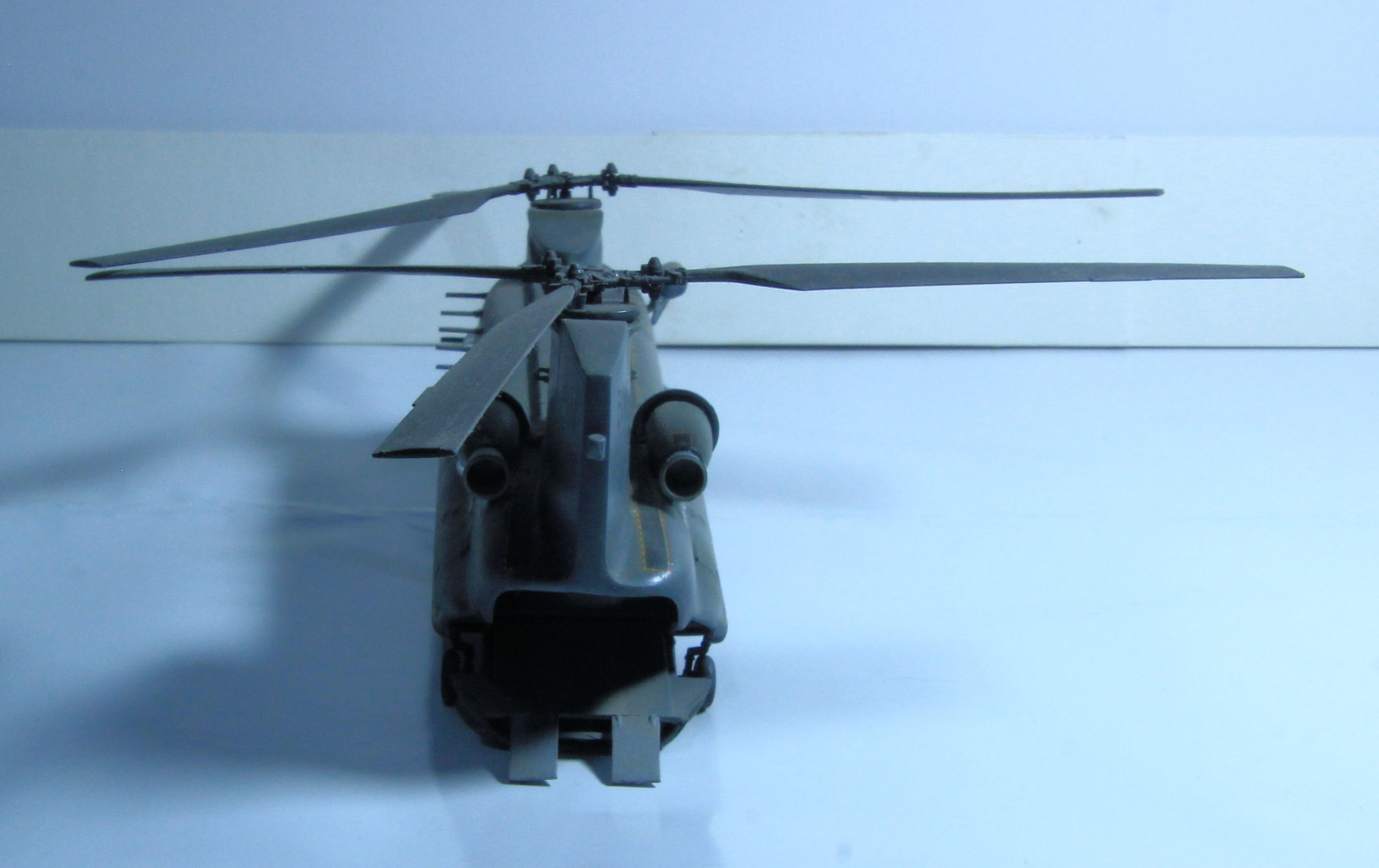 Boeing CH-47 Chinook Scale Models - Destination's Journey