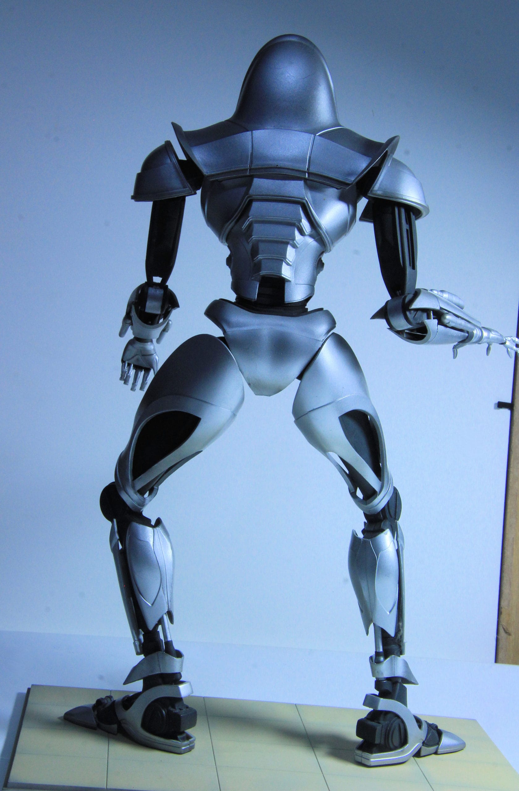 Battlestar Galactica Cylon Centurion Scale Figures - Destination's Journey