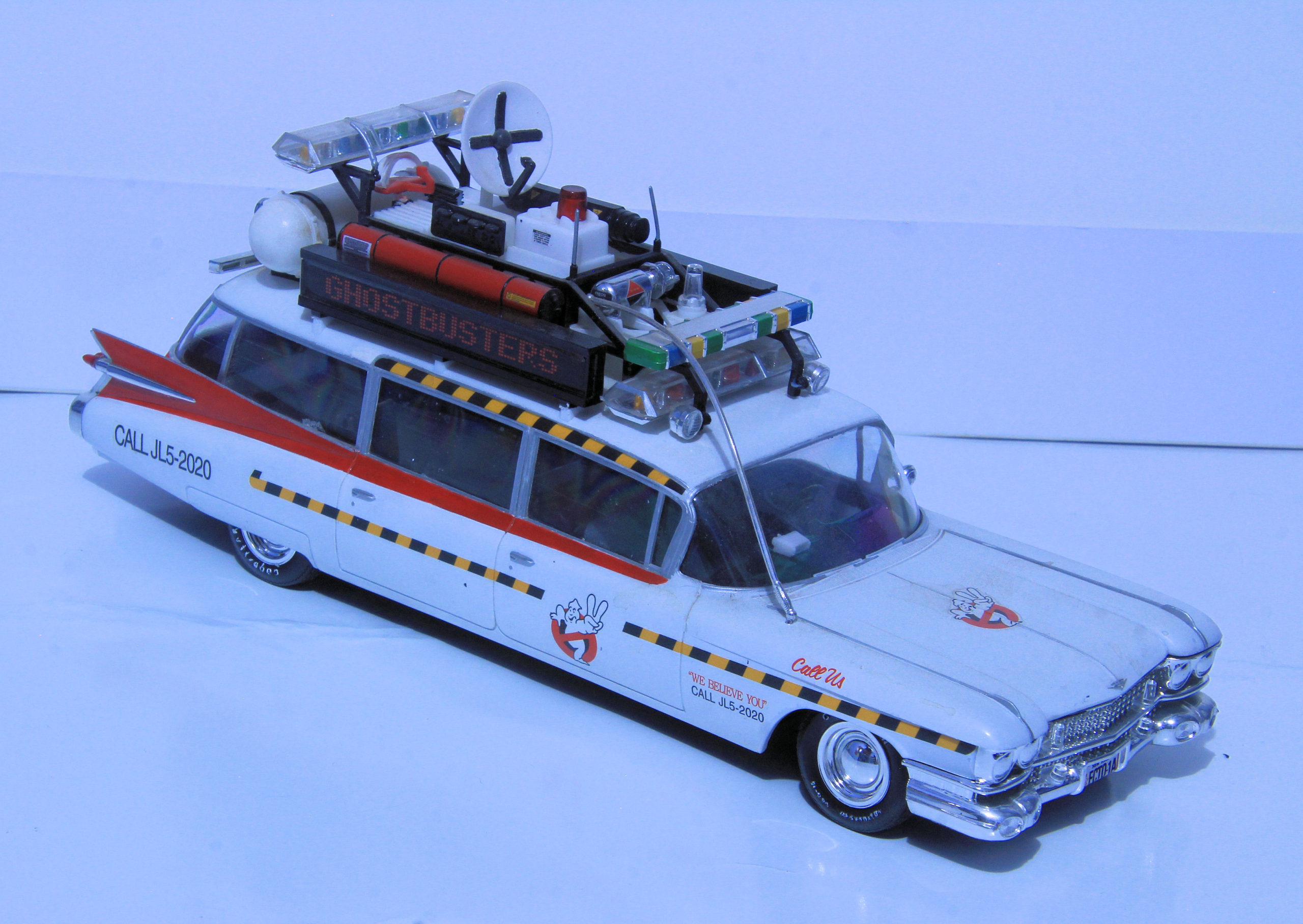 Ghostbusters ECTO-1 Car Scale Models - Destination's Journey
