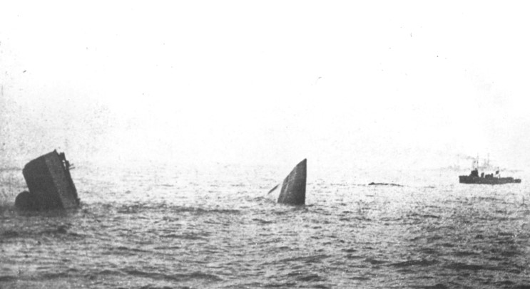 British Battlecruiser HMS Invincible (1907) - Destination's Journey