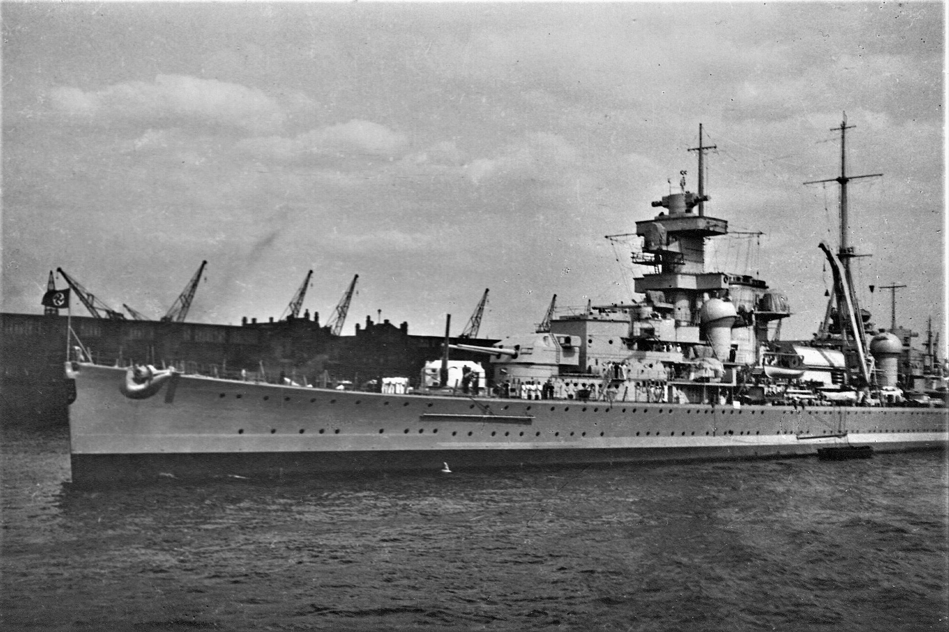 German Heavy Cruiser Admiral Hipper - Destination's Journey
