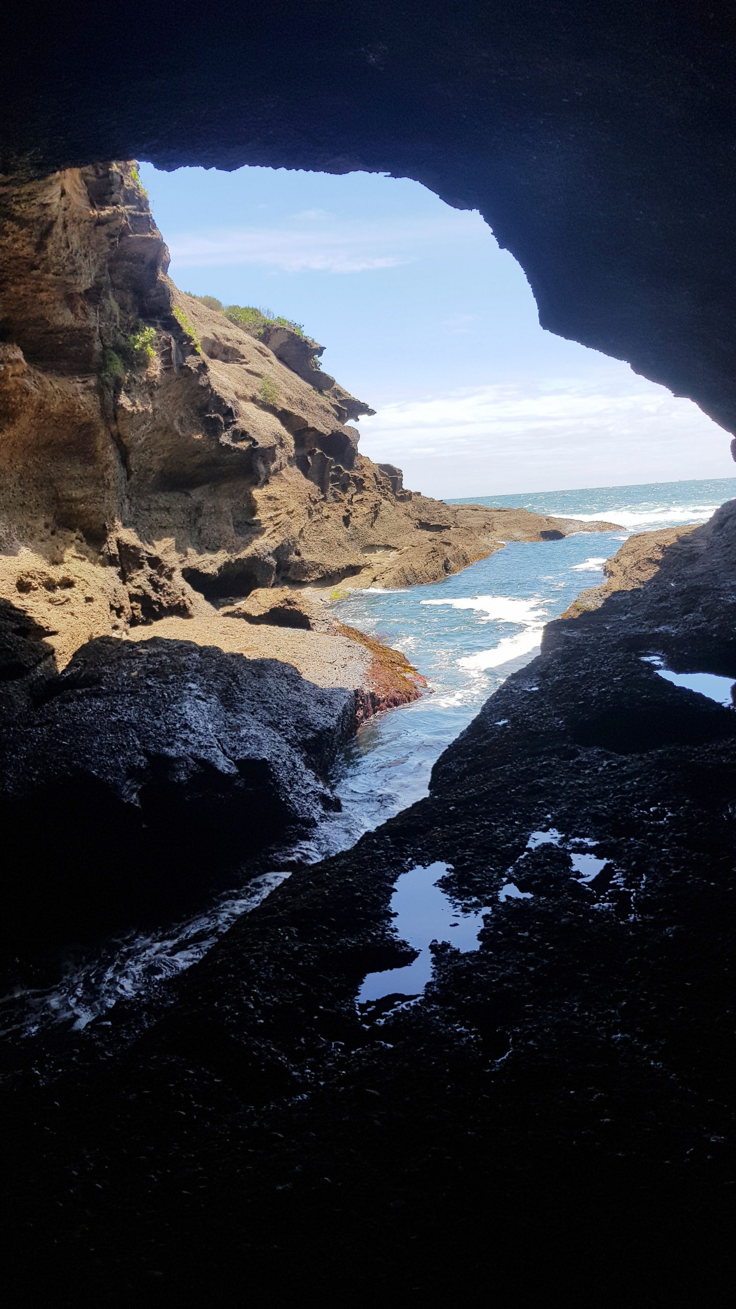Moonee Beach and the Pink Cave - Destination's Journey