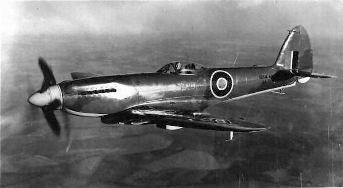 Supermarine Seafire F Mk 46 - Destination's Journey