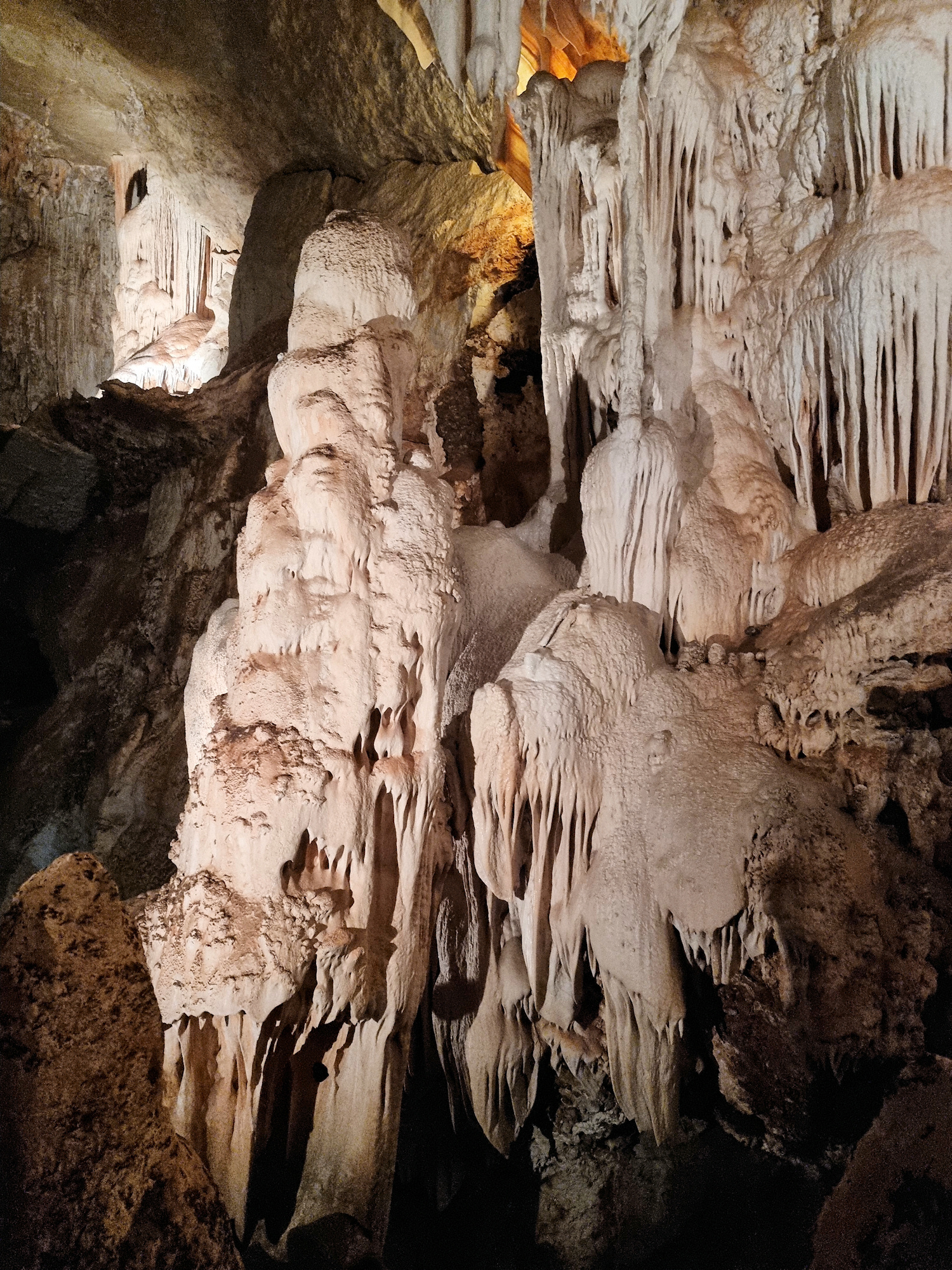 Wombeyan Caves - Destination's Journey