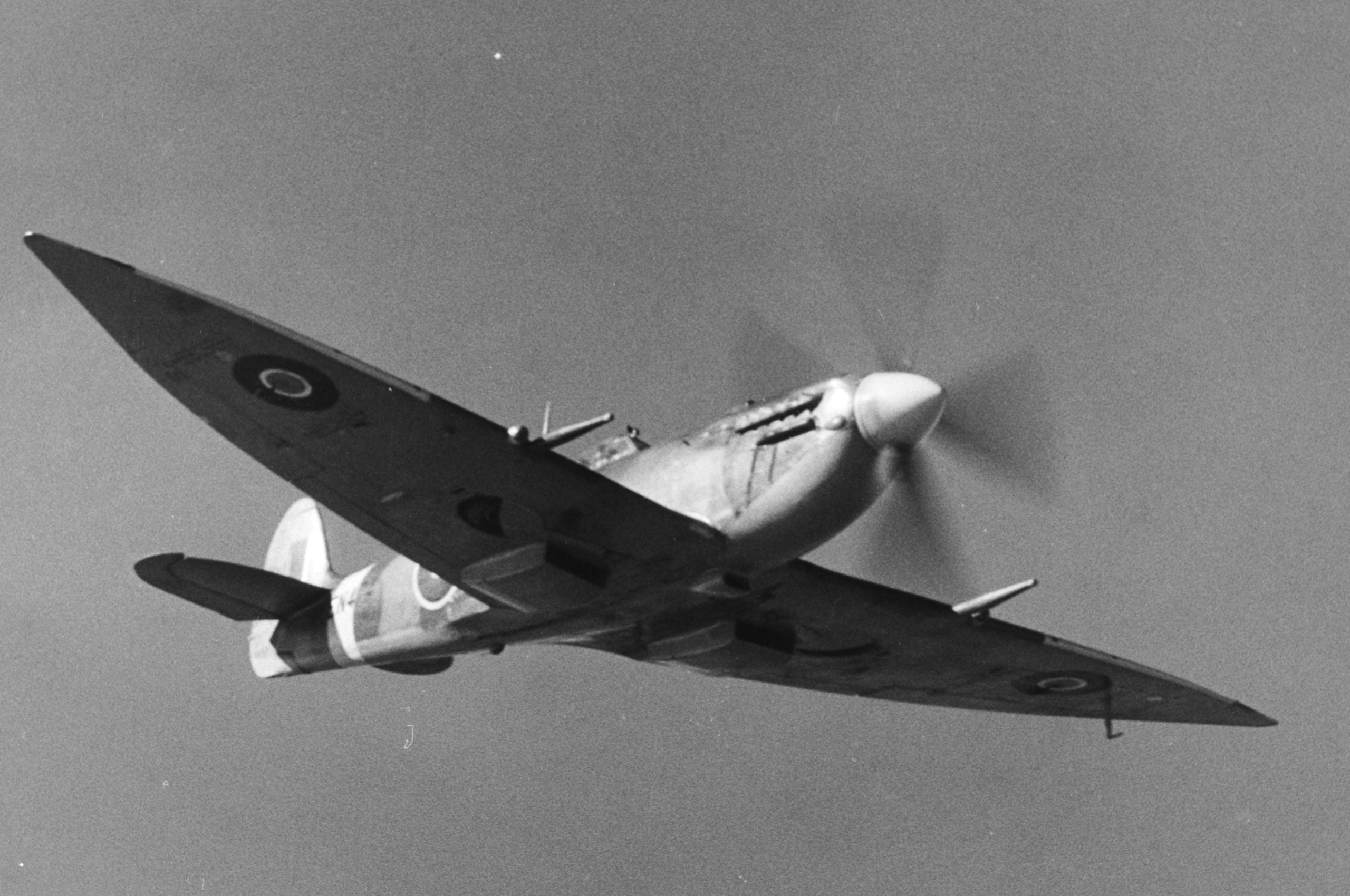 Supermarine Spitfire Mk VII - Destination's Journey