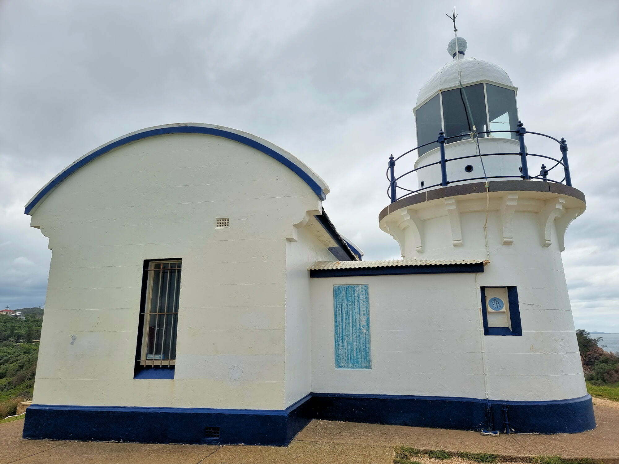 Tacking Point Lighthouse - Destination's Journey