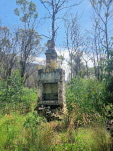 Newnes Industrial Ruins and Bushwalking - Destination's Journey