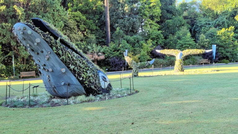 Statues Royal Botanic Garden Sydney - Destination's Journey