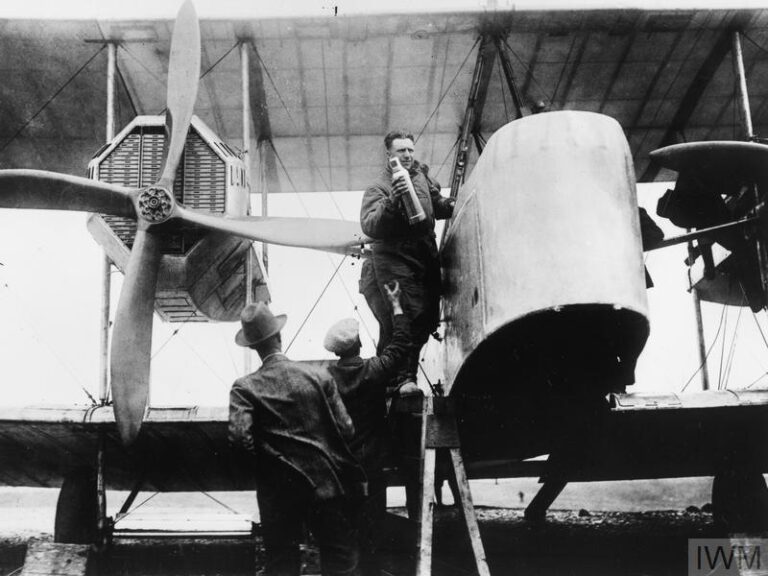 Vickers Vimy British Bomber - Destination's Journey