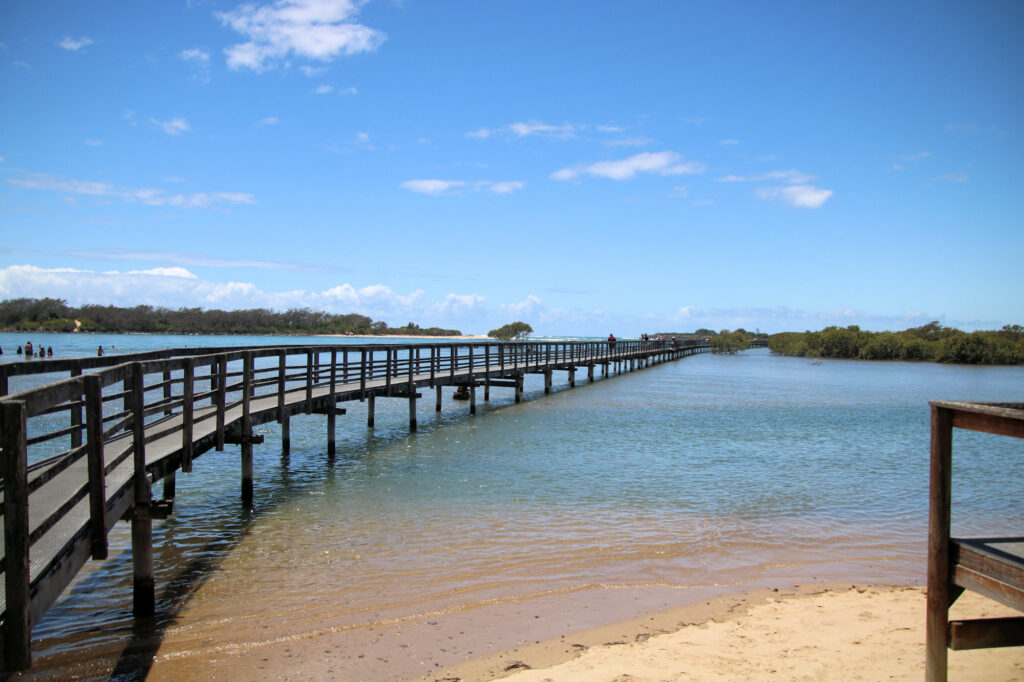 Urunga Lagoon Footbridge - Destination's Journey