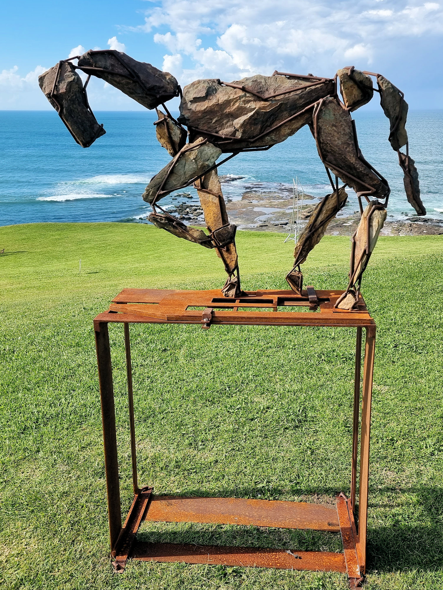 Sculptures at Scratchley - Destination's Journey