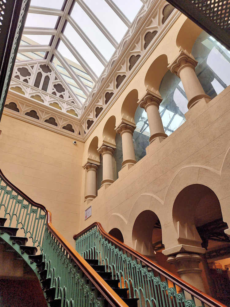 King Street Courts Sydney - Destination's Journey