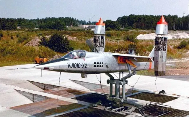 EWR VJ 101 - Destination's Journey