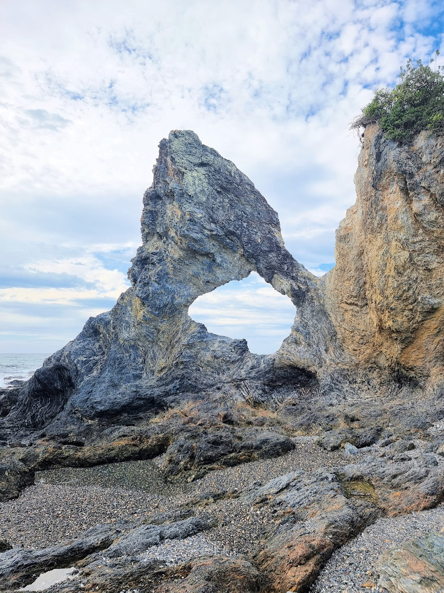 Australia Rock Narooma NSW - Destination's Journey
