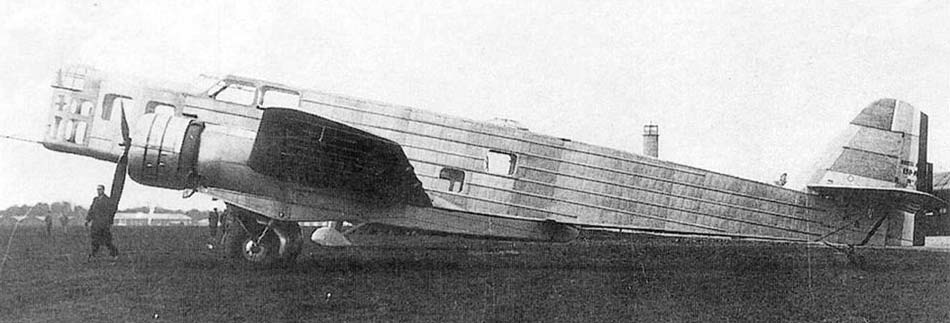 Bloch MB.130 Reconnaissance Aircraft - Destination's Journey